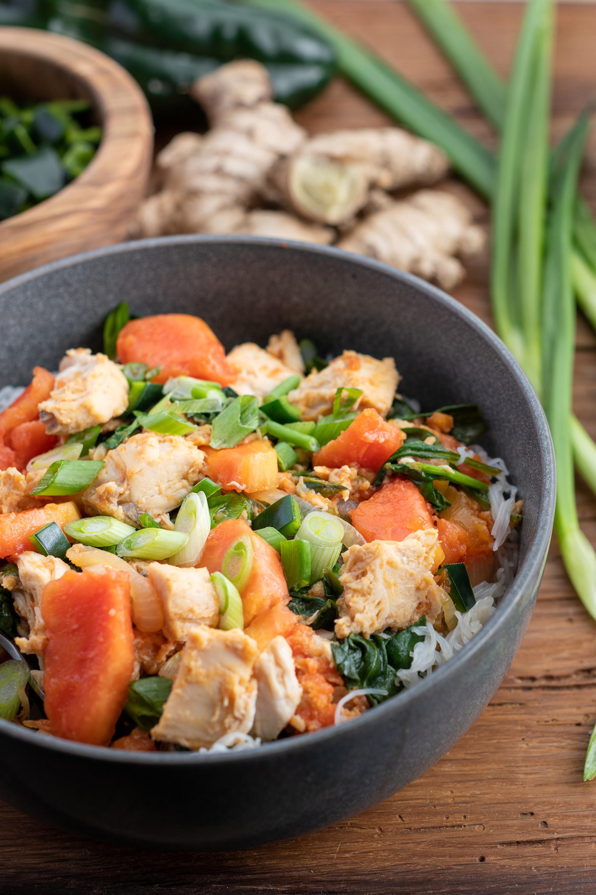 Chicken and Papaya Stir-Fry with Ginger and Lime