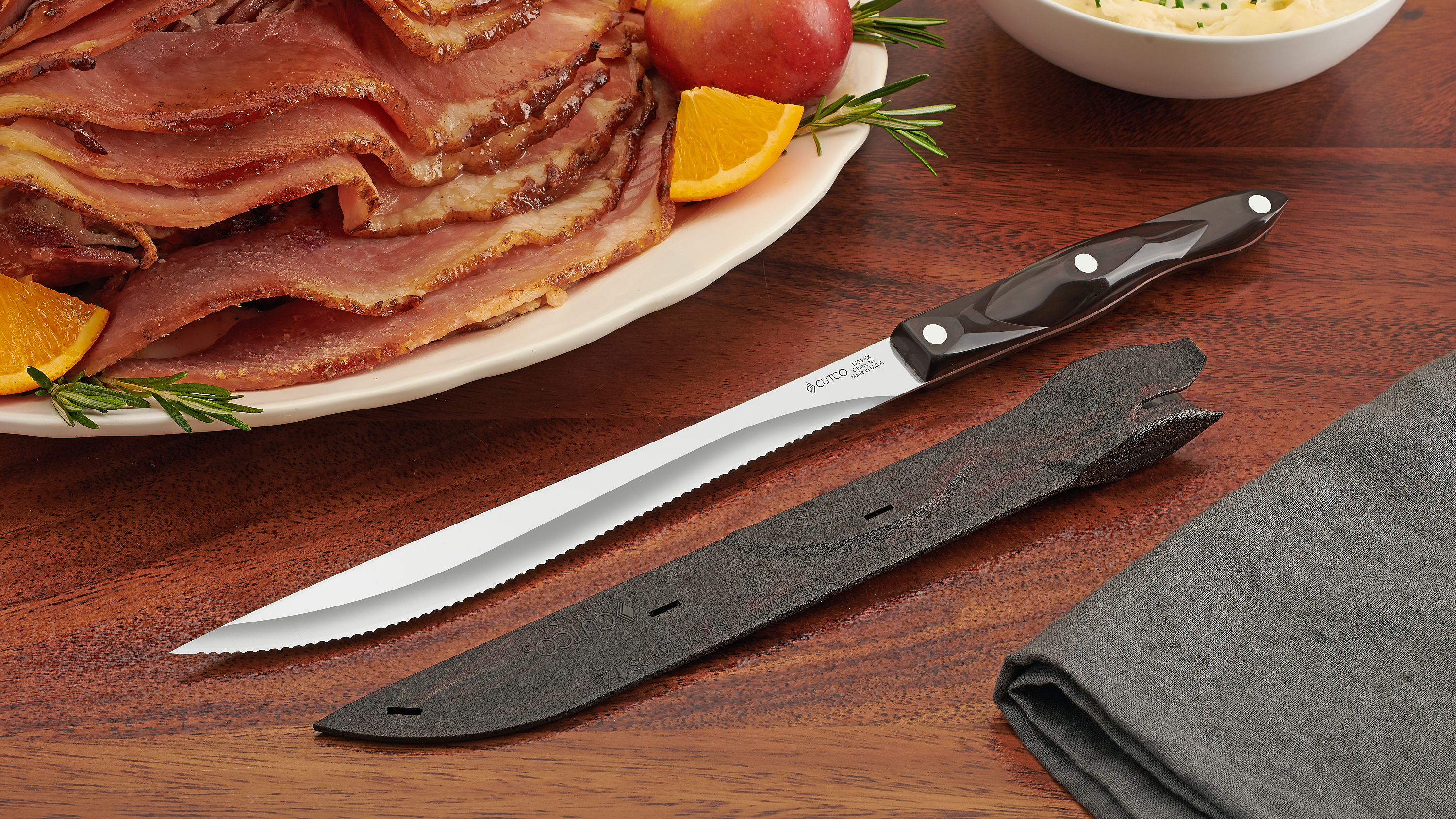 Carving & Slicing Knives by Cutco